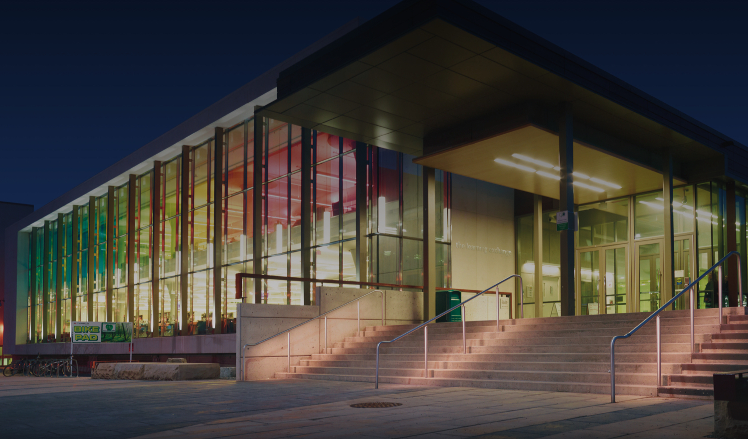 Mohawk College | CustomViewbook Wizard